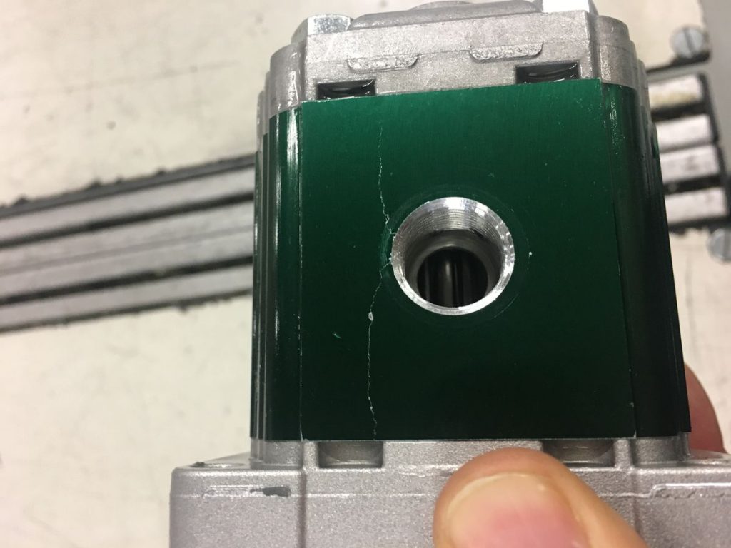 Pump Body V-shaped Rupture • Vivoil